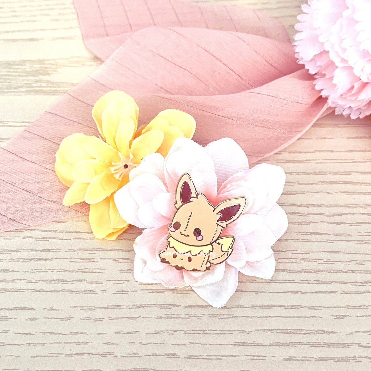 Eevee Kyu Enamel Pin Amorettes Story